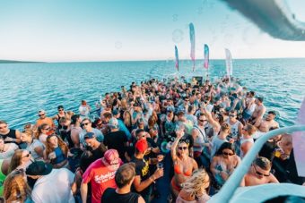 Zrce Lifestyle Partyboot - Zrce.eu